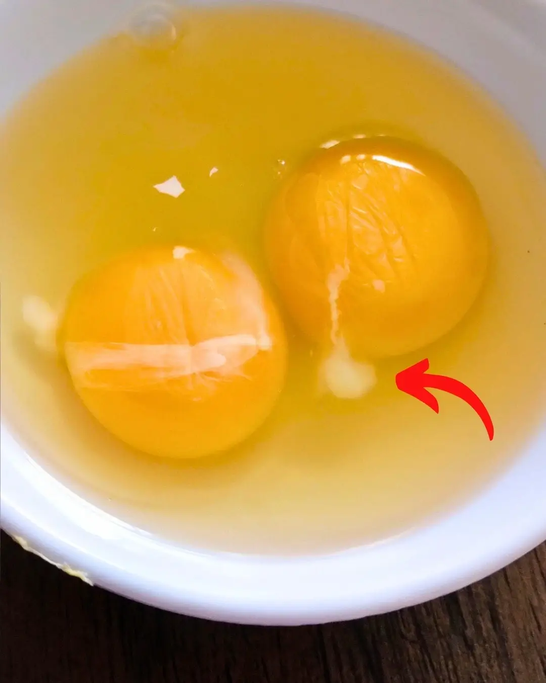 What’s That White Stringy Thing in Your Egg, and Should You Remove It ...